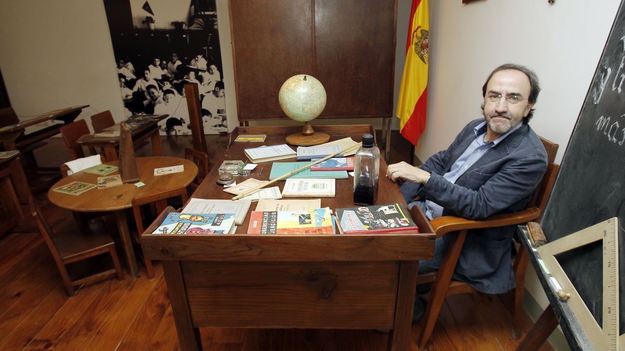 Emilio Castro, mestre de Ortigueira: «A Devesana foi unha escola ...