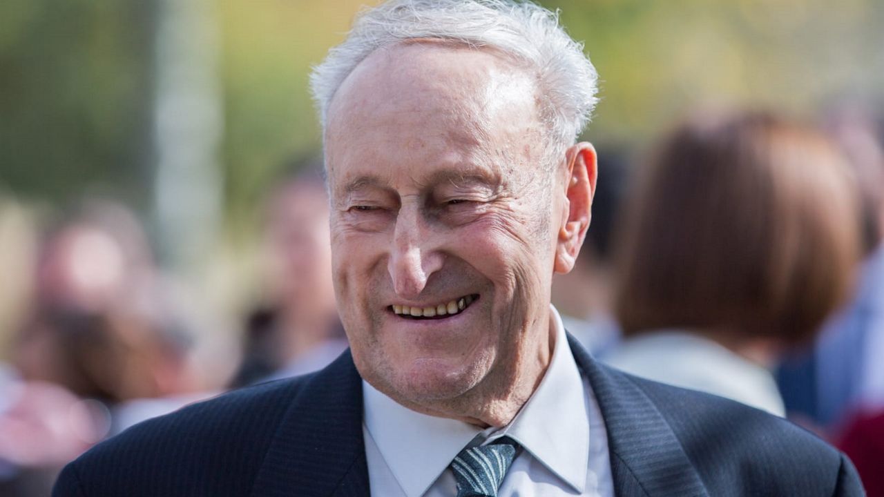 Juan Boullón, adiós al hombre que creó un imperio maderero en A Pobra