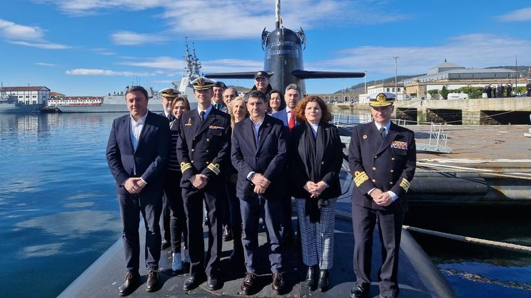 El submarino más moderno de la Armada atraca en el Arsenal de Ferrol