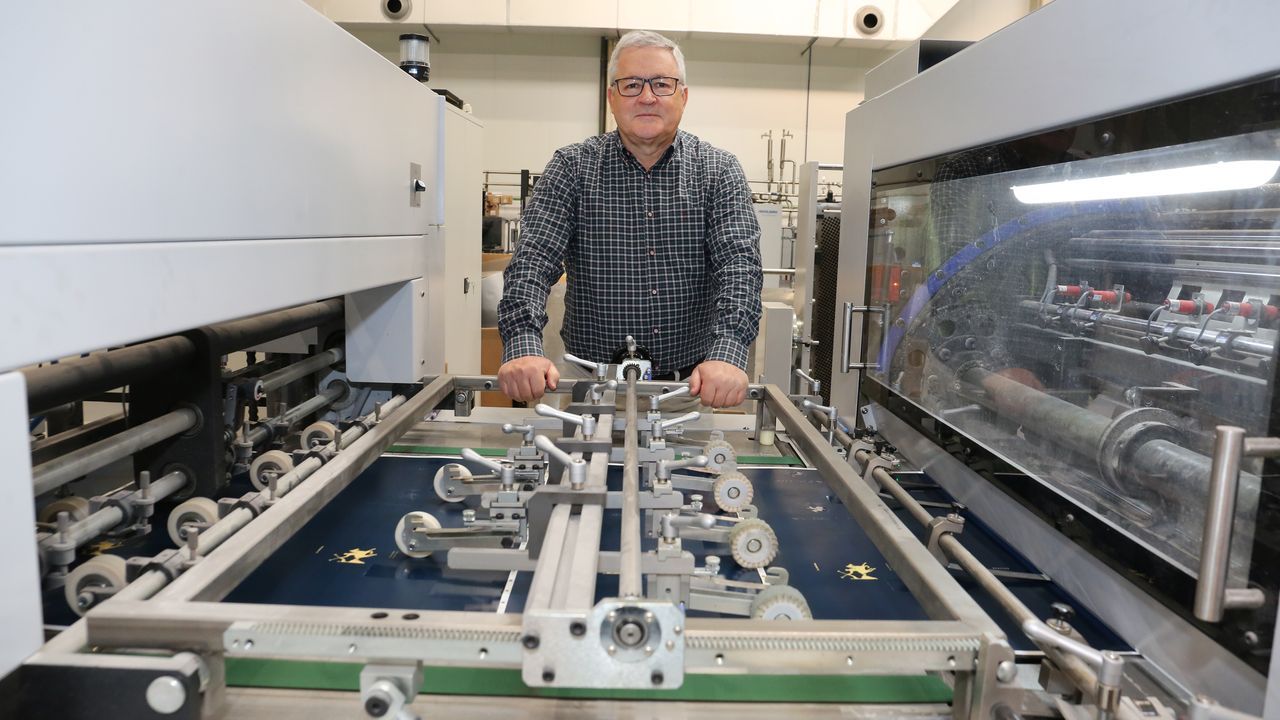 Miguel Falcón, director general de Gráficas Salnés: «Me encantaría ...