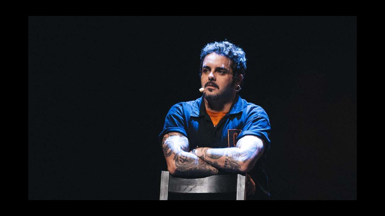 David Perdomo, actor y experto en perfumes: «Por fin soy un vampiro, la ...