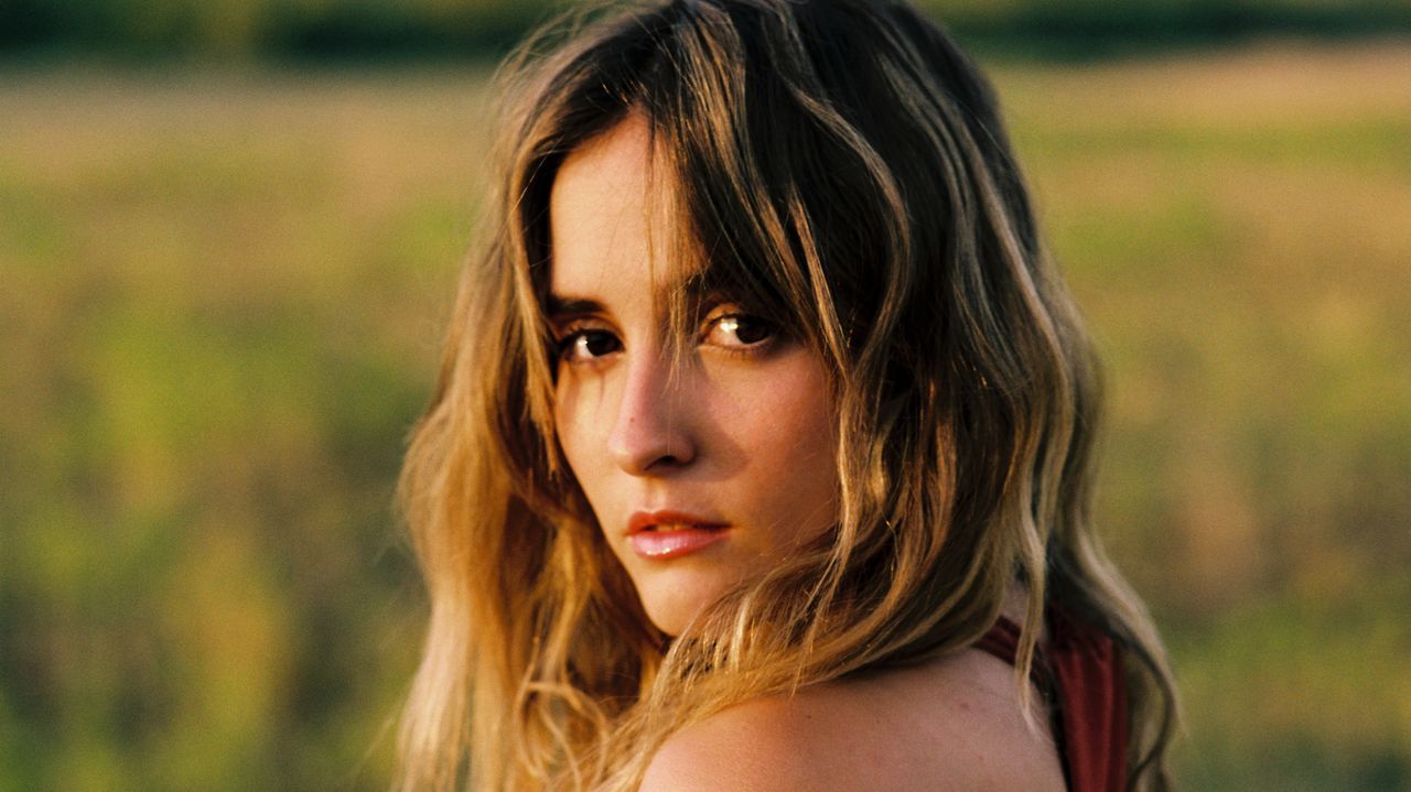 María Monzón: «Hay que hacer canciones para los nietos, que perduren en ...