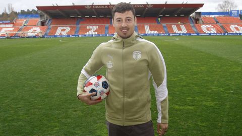 El pivote e interior gallego Kevin Presa, primer renovado en el Lugo