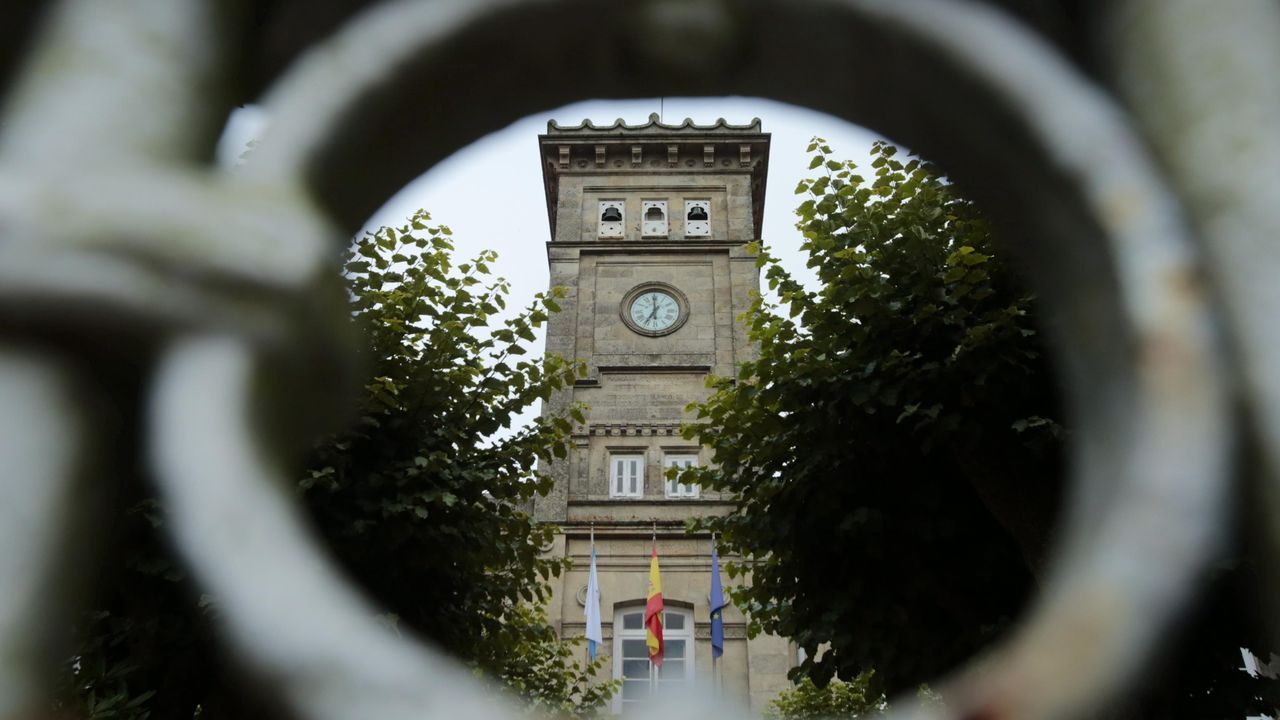 Una profesora se enfrenta a un alumno, le espeta: «¿Eres gilipollas, o ...