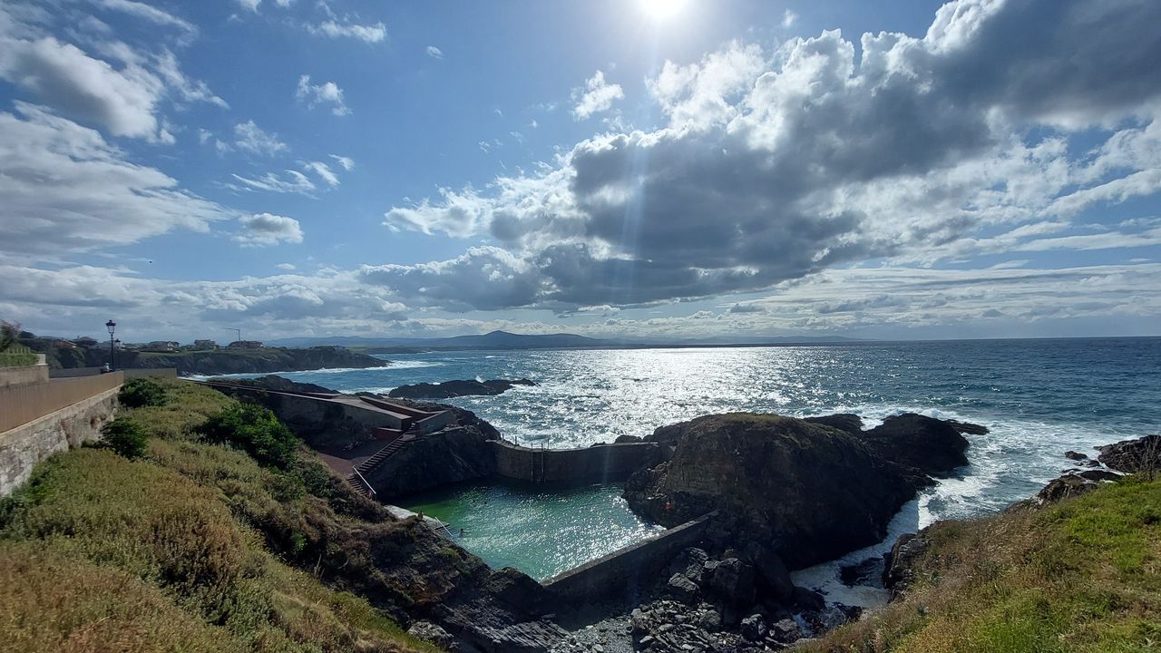 La piscina natural de agua salada de Tapia, un nuevo éxito este verano ...