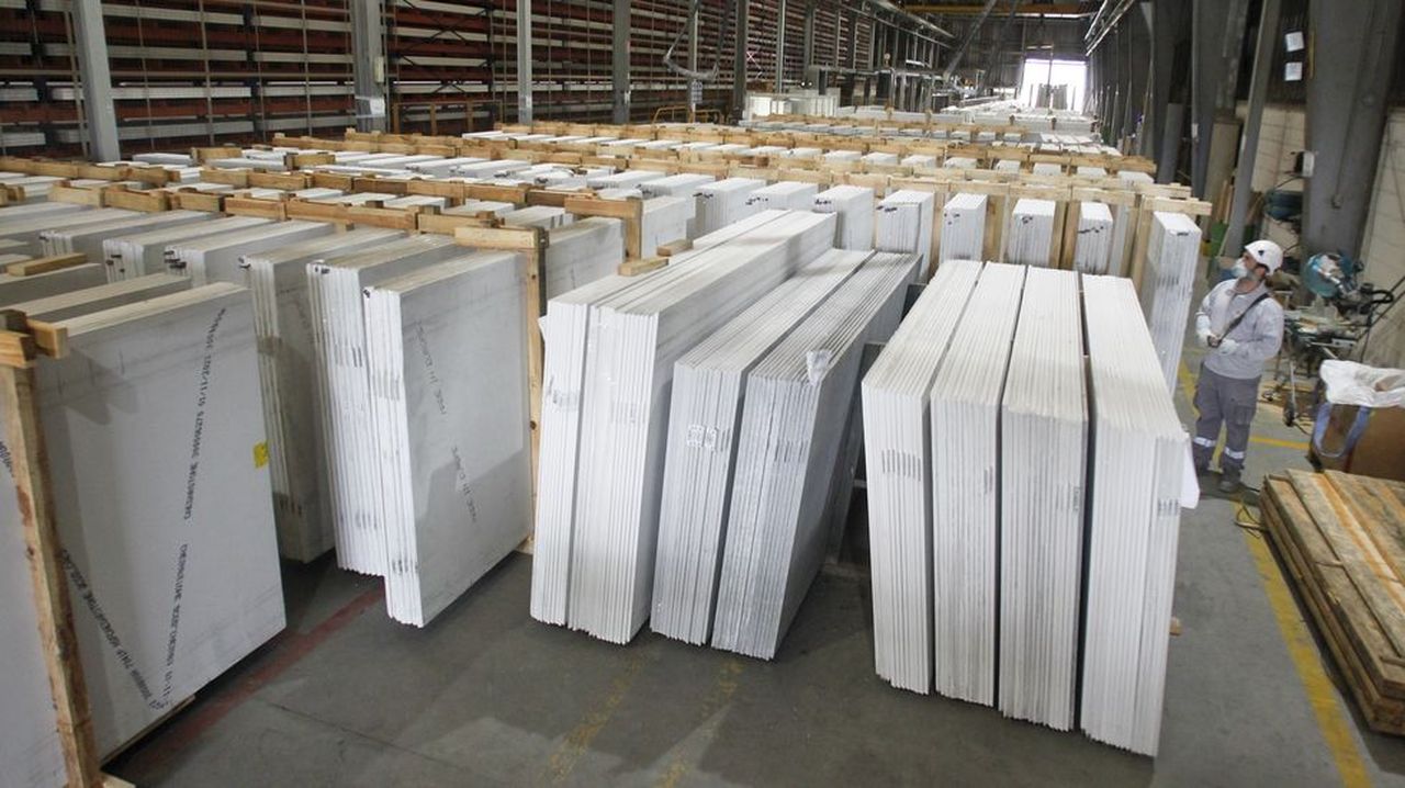 La plantilla de la factoría de Guidoni en Narón pacta un ERTE temporal