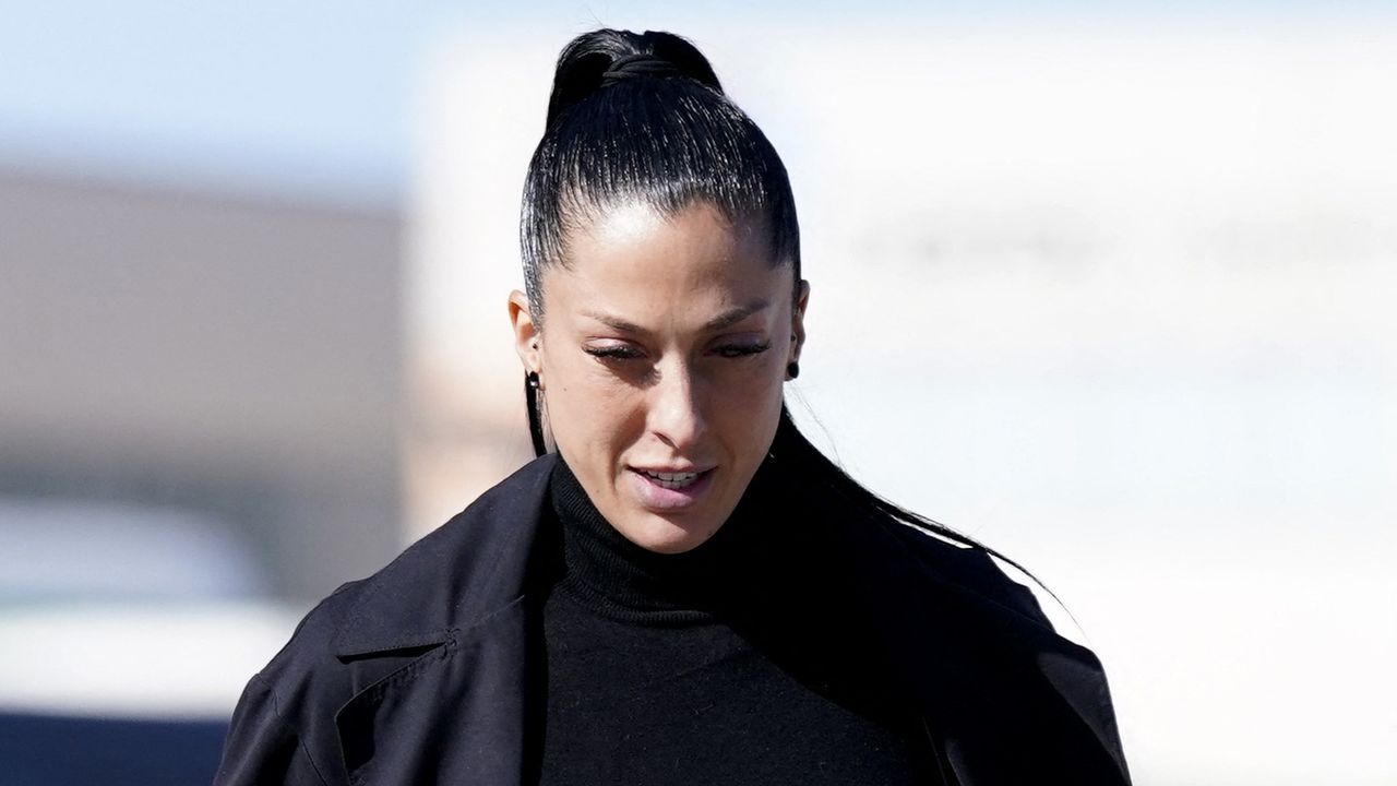 Los que se aprovecharon de Jenni