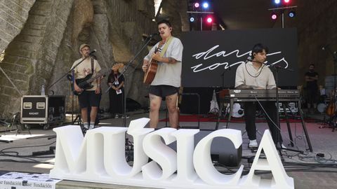 Acento trajo un oasis de sombra y música a un tórrido domingo en el ...