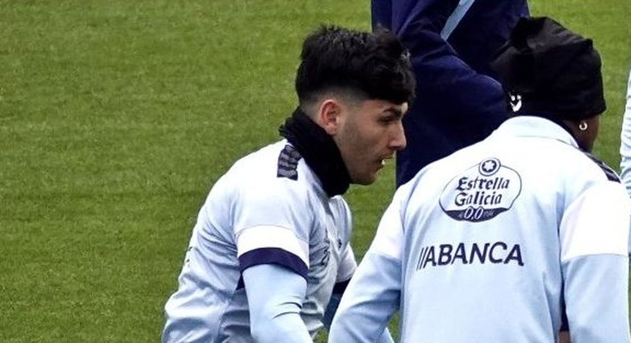 Yoel Lago, que non baixará ao filial, candidato á continuidade na liña ...