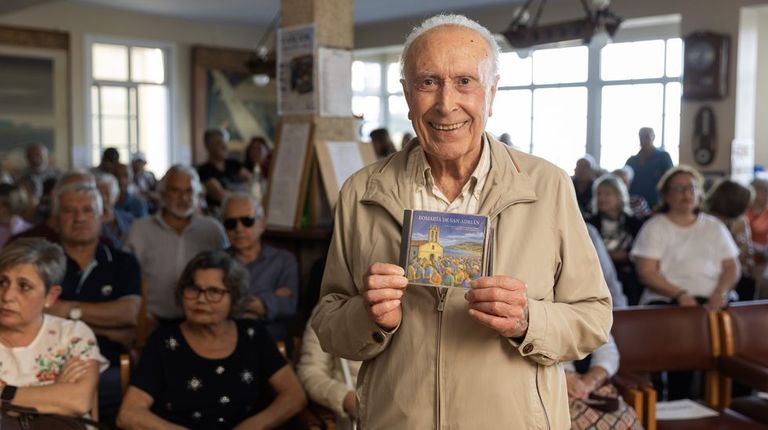 Santo Hadrián de Malpica ya tiene canción: «Tña que contarlle á xente ...