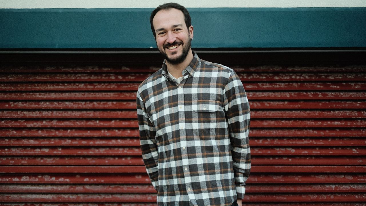 Samuel París, o poeta que racha con todo