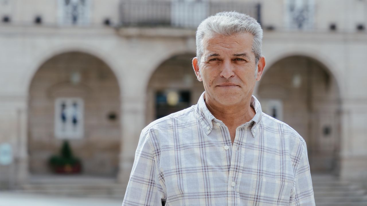 Javier Nóvoa, presidente de la junta de personal en Ourense: «Si Jácome ...