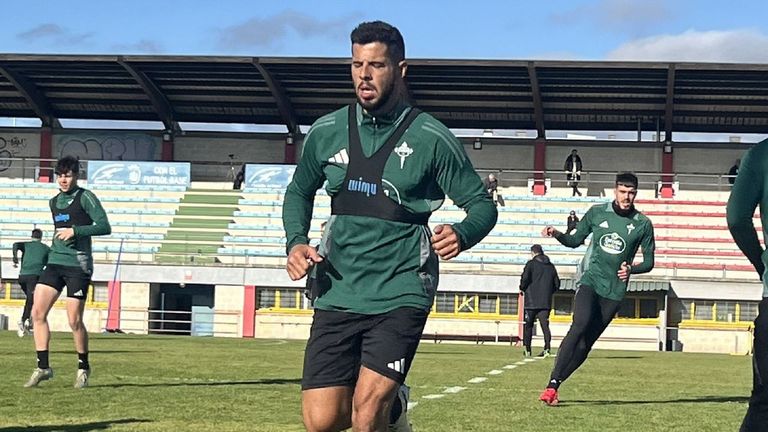 Brais ya ve la luz al final del túnel en el Racing de Ferrol