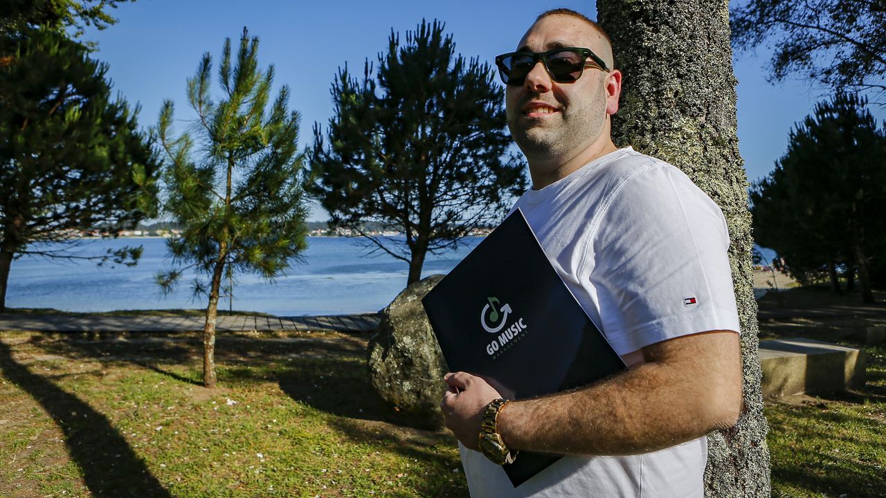 David Laíño, carnicero de mañana y agente de espectáculos de tarde: «De ...