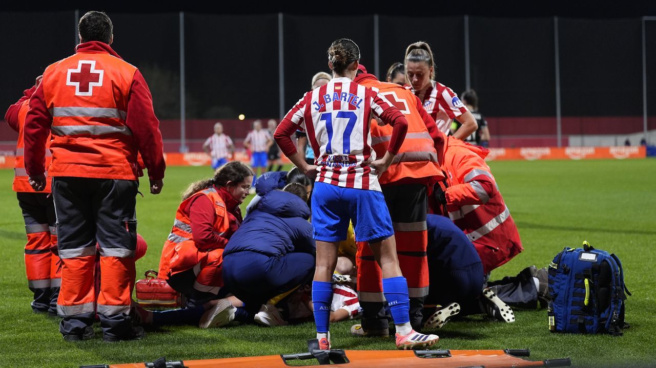 Andrea Medina da el susto y es trasladada al hospital tras sufrir un ...