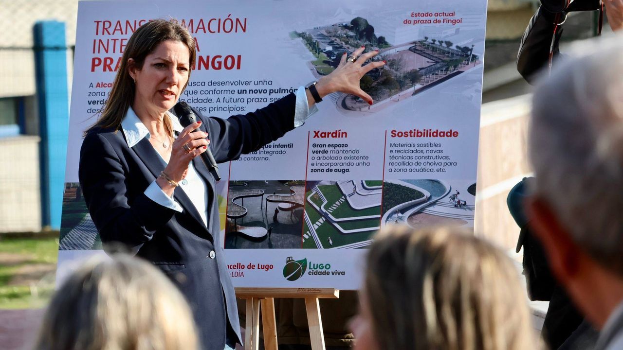 La Praza Roxa de Lugo, de pista deportiva a oasis urbano con vegetación ...