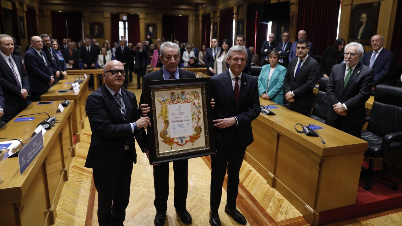 José Quiroga, presidente da Xunta preautonómica, xa é fillo predilecto ...