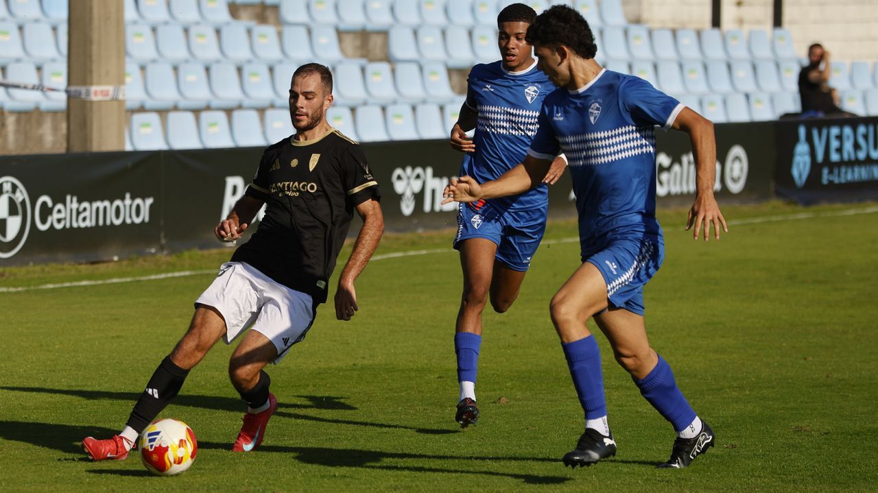 Álex Cobo, Uzal y Maceira, la columna vertebral del Compostela en Barreiro