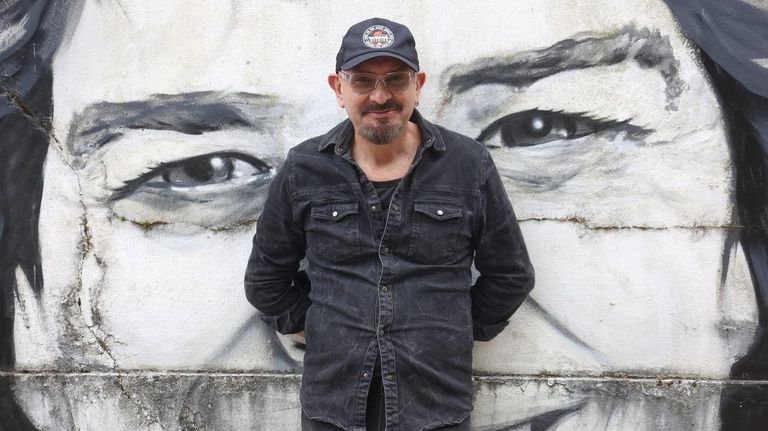 Eduardo Hermida, creador de las Meninas de Canido: «Este año volvemos a ...
