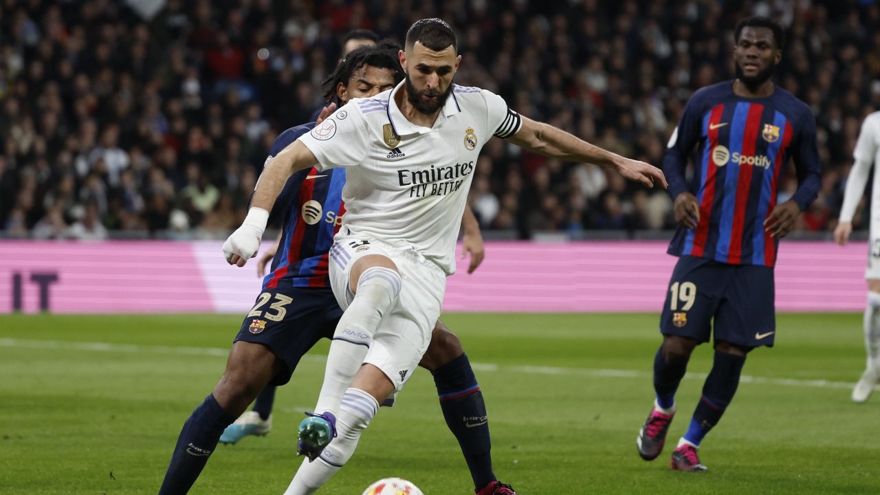 L'Equipe desvela dónde jugará Benzema la próxima temporada