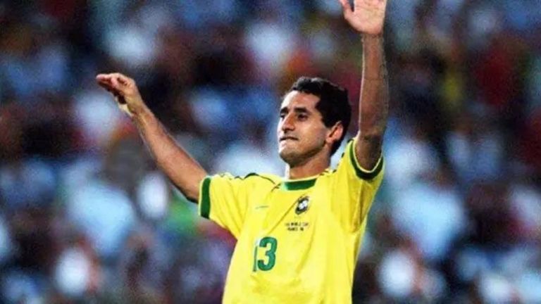 Brasil llora la muerte de Zé Carlos a los 56 años