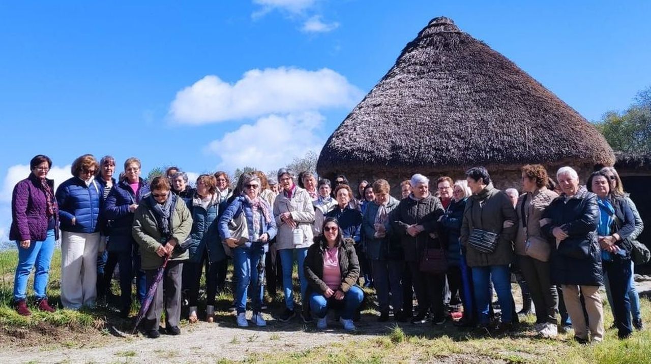 Cerca de cuarenta mujeres participaron en la excursión organizada por ...