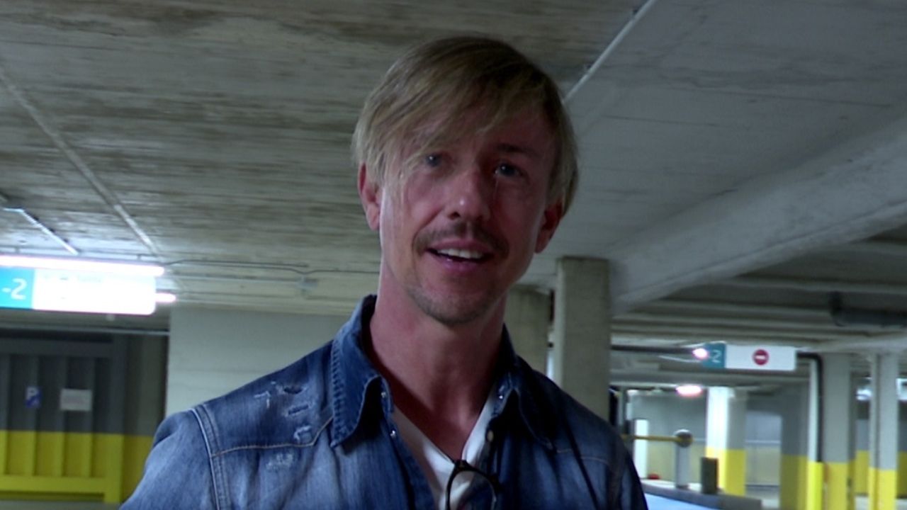 Guti cuenta qué hacia con las camisetas del Barcelona