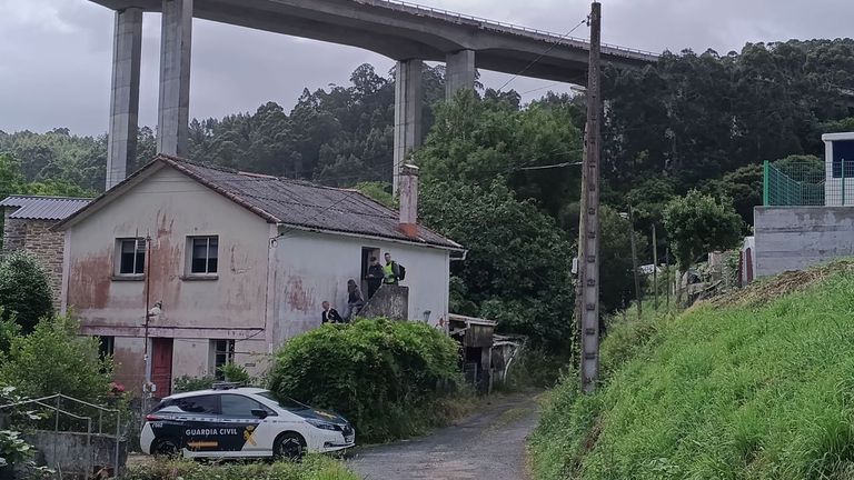 El hombre que le cortó una oreja a otro con una hoz en Fene queda libre
