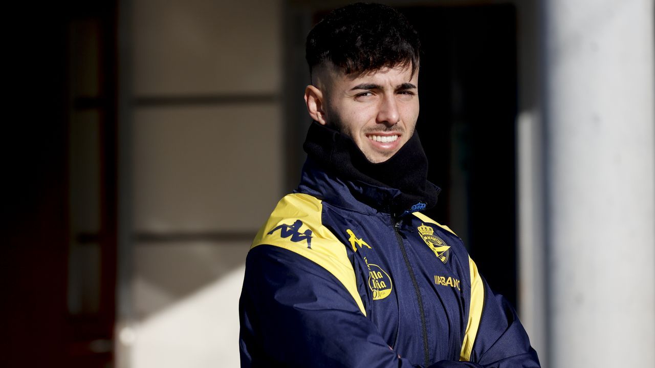 Álex Alfaro, nuevo fichaje del Fabril: «Llegué a las 7 de la mañana ...