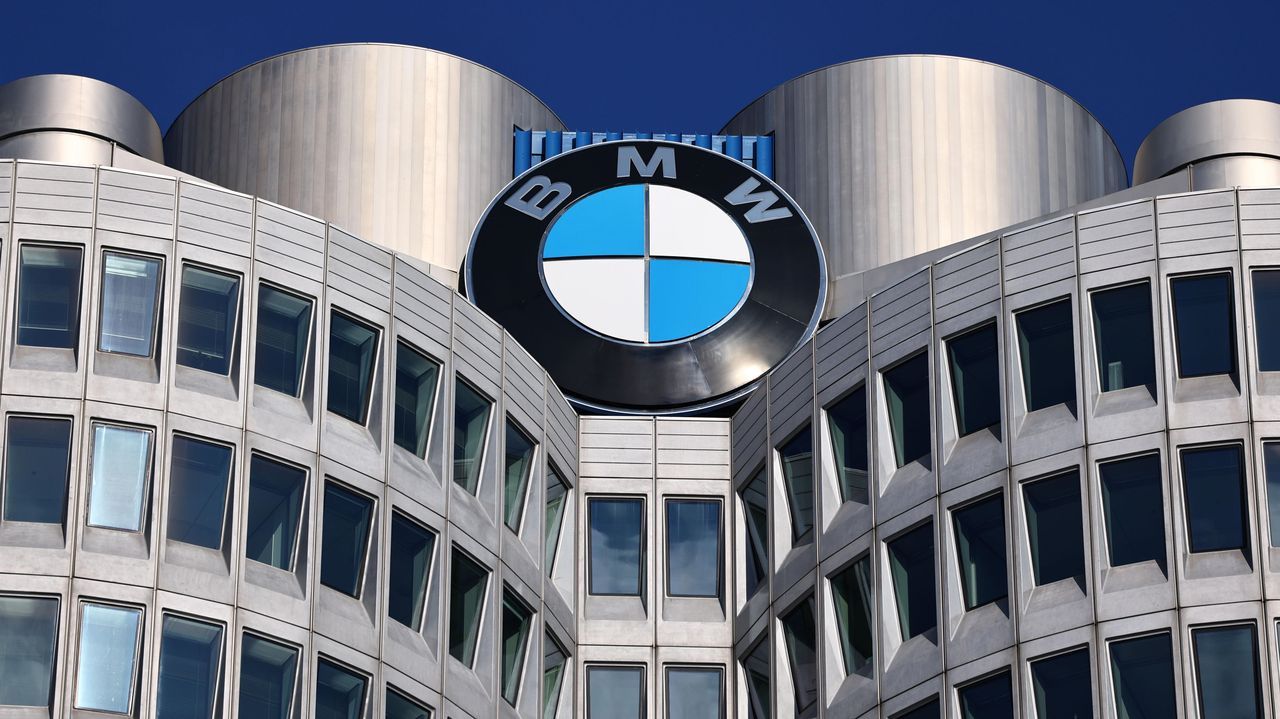 BMW cae más de un 11 % en Bolsa tras paralizar la entrega de 1,5 ...