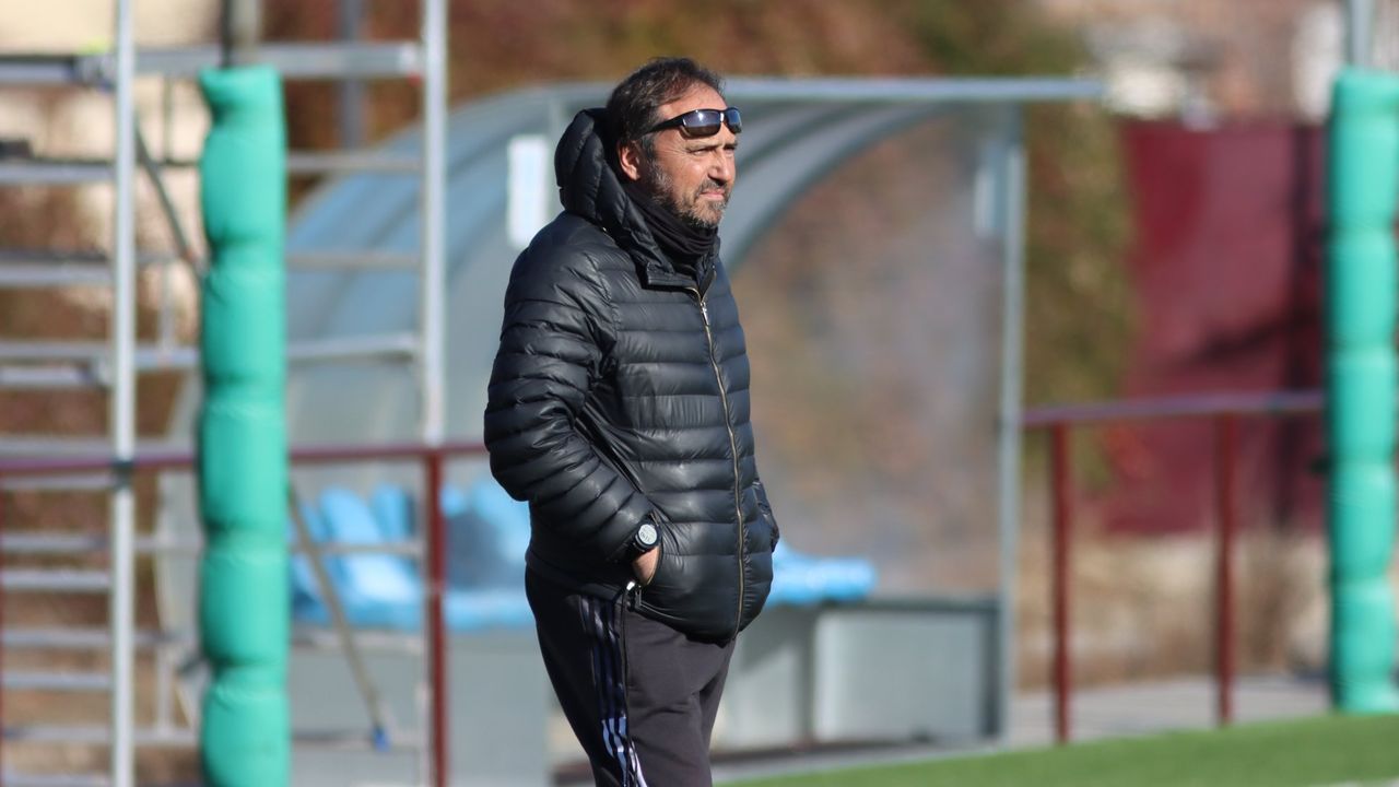 Alfredo Santaelena, nuevo entrenador del Rayo Majadahonda, próximo rival del Deportivo