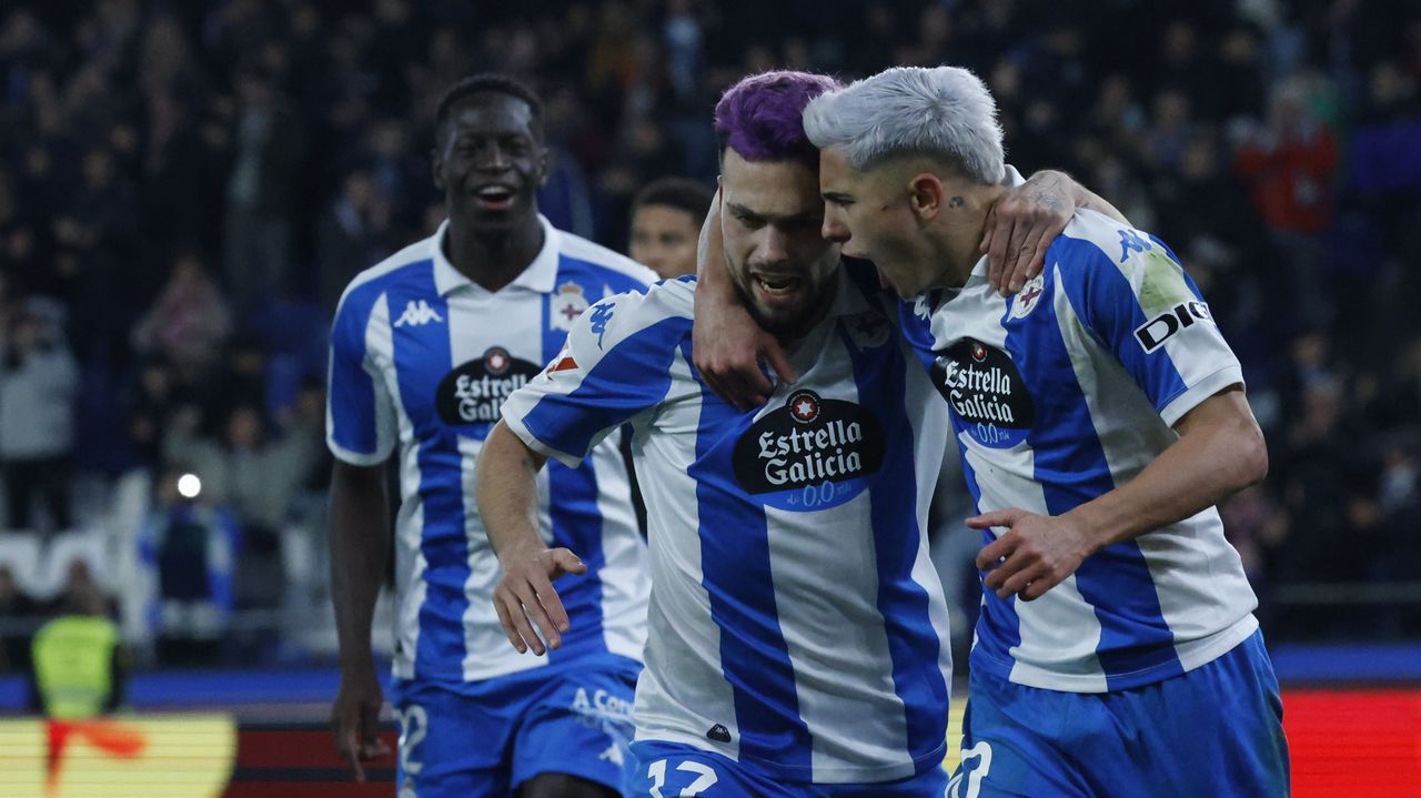 David Mella lleva la alegría a Riazor en el Deportivo-Castellón