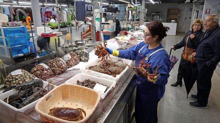 La plaza de abastos de Ribeira, tras el sello de Mercado Excelente