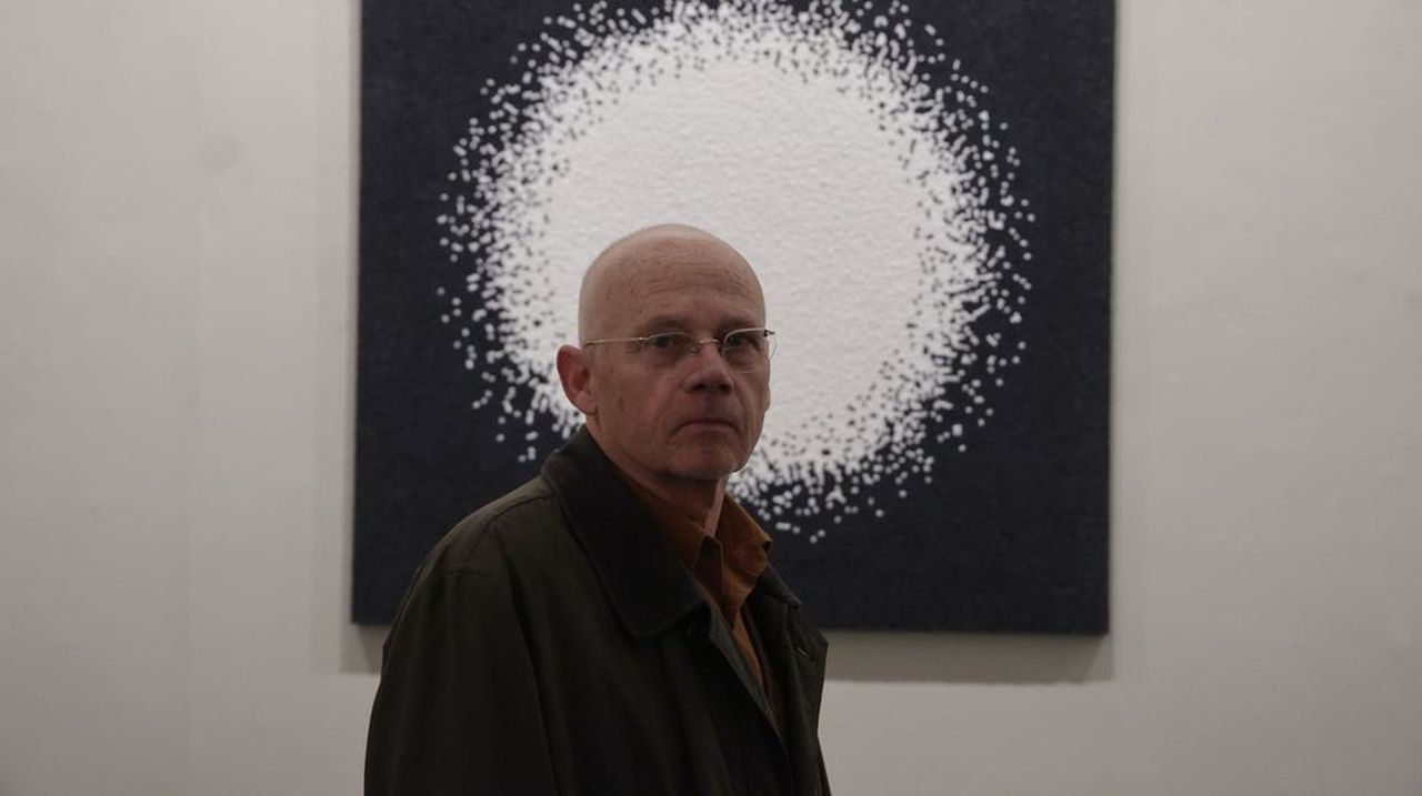 Voces que arropan, y arroparán, al artista Peter Kramer