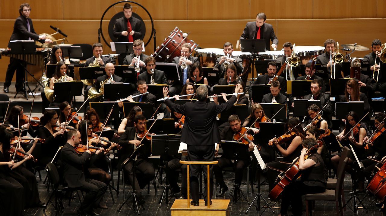 La Orquesta 430 con marimba y voz soprano