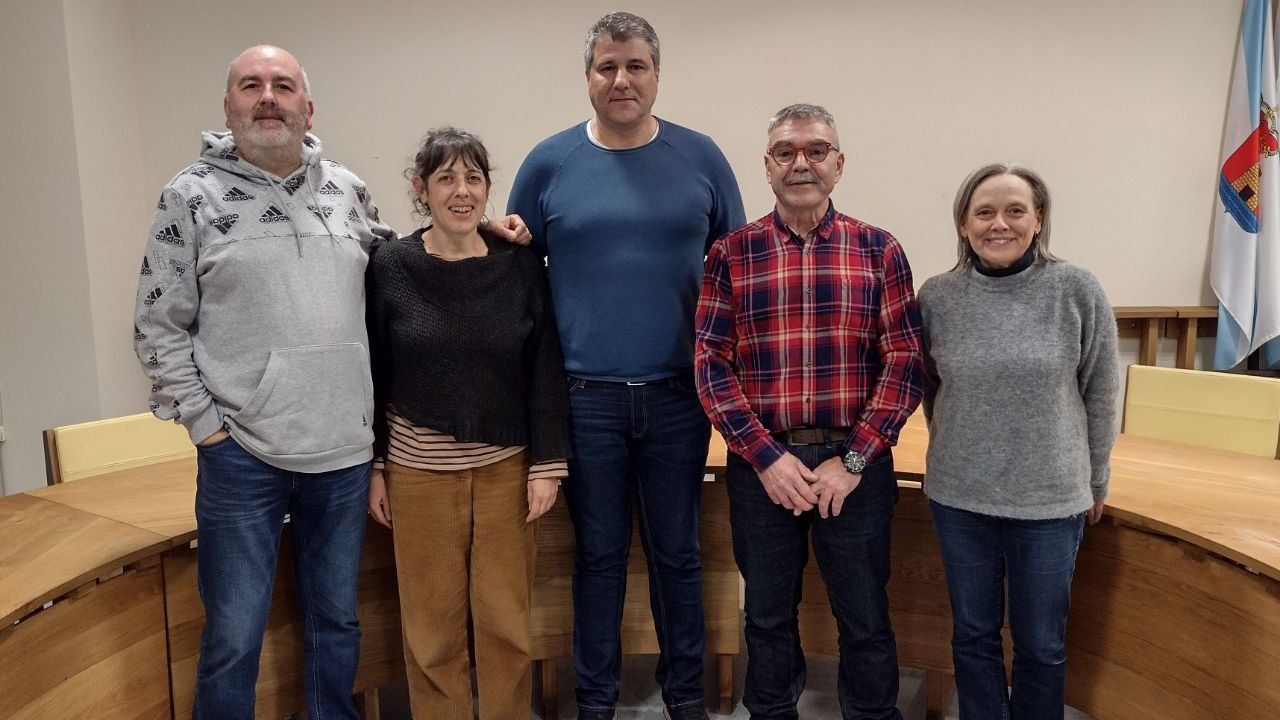 Consenso en Corcubión para aprobar 261.374 euros del POS
