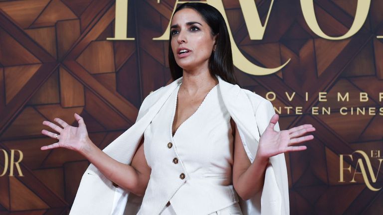 Inma Cuesta comparte su primera foto con su novia y madre de sus dos ...