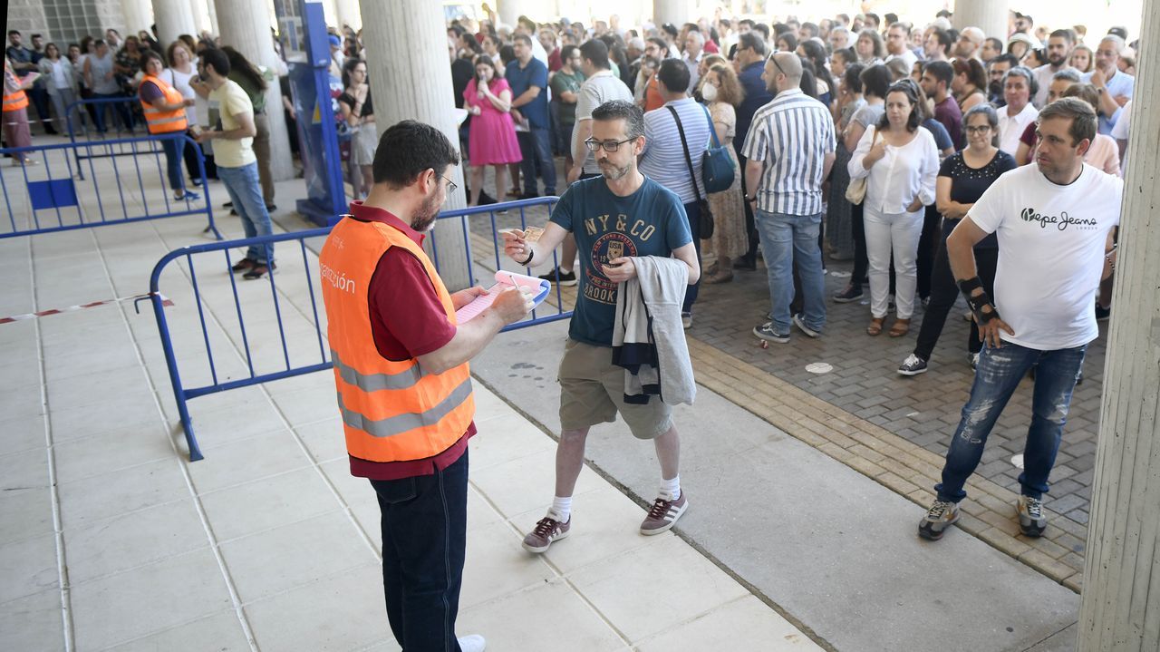 La primera tanda de las oposiciones en Silleda discurrió con normalidad