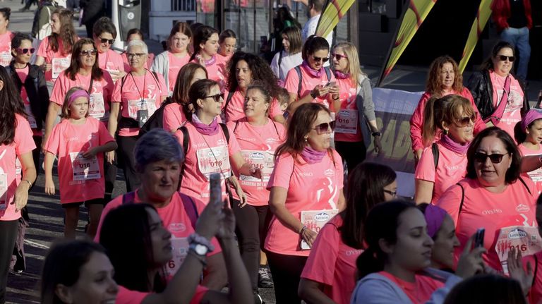 Ángela Viciosa gana la Carrera de la Mujer, que reunió a ocho mil ...