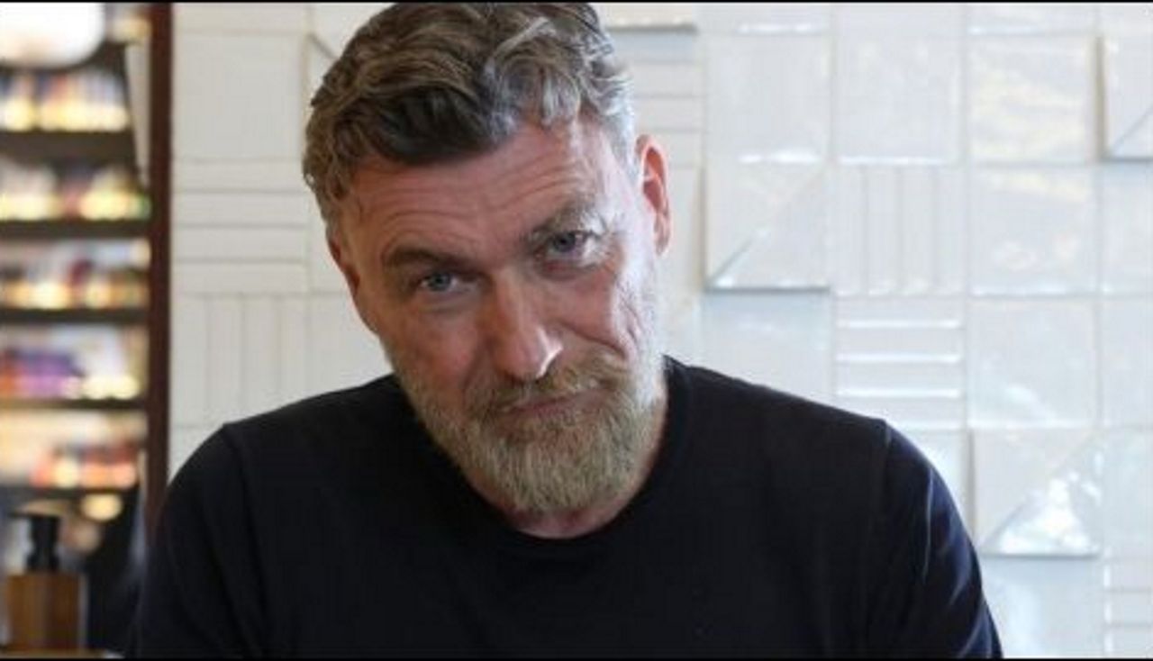 Robert Gavin presenta su libro