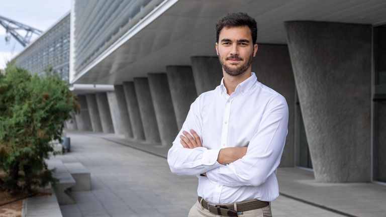 Fran tiene 26 años, está en la lista Forbes y triunfa con su empresa ...