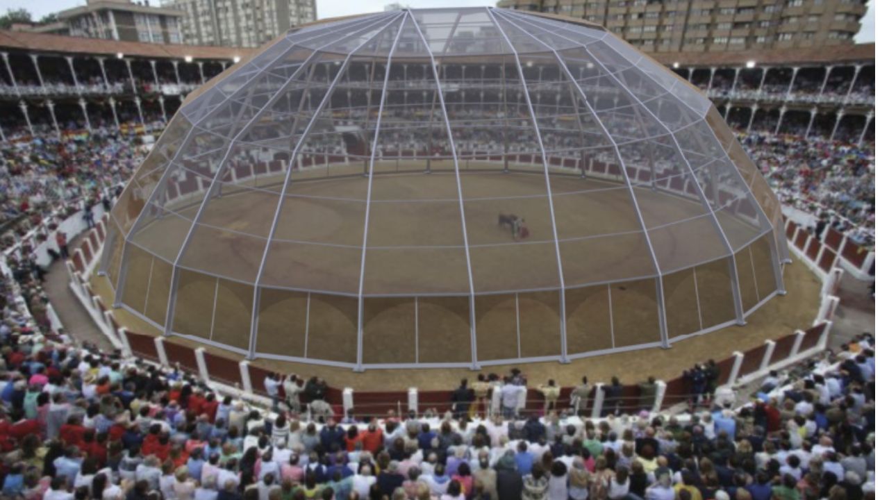 Una gran cúpula cubrirá la arena de la plaza de toros de Gijón para ...