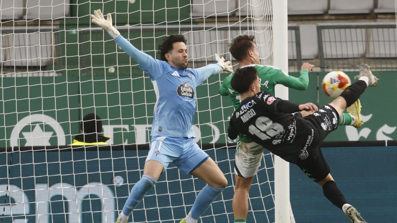 Antón Escobar decide o derbi galego entre o Racing de Ferrol e o ...