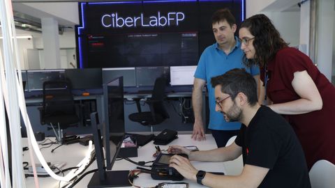 O novo laboratorio de ciberseguridade do CGIFP Eduardo Barreiros