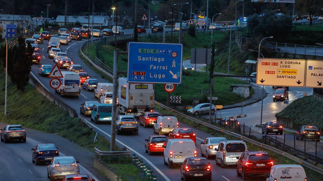 El Parlamento gallego vuelve a pedir el traspaso de la AP-9 por unanimidad tras 39 bloqueos en ...