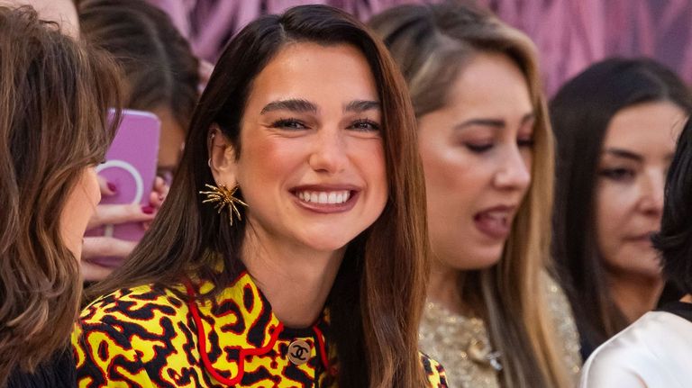 Laura Ponte, de 52 años, debuta en la alta costura de Chanel con ...