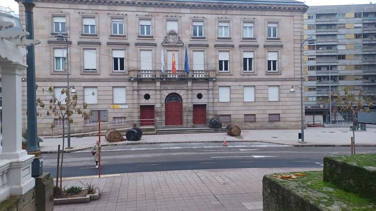 La tractorada se traslada del centro de Ourense a la entrada a la ...
