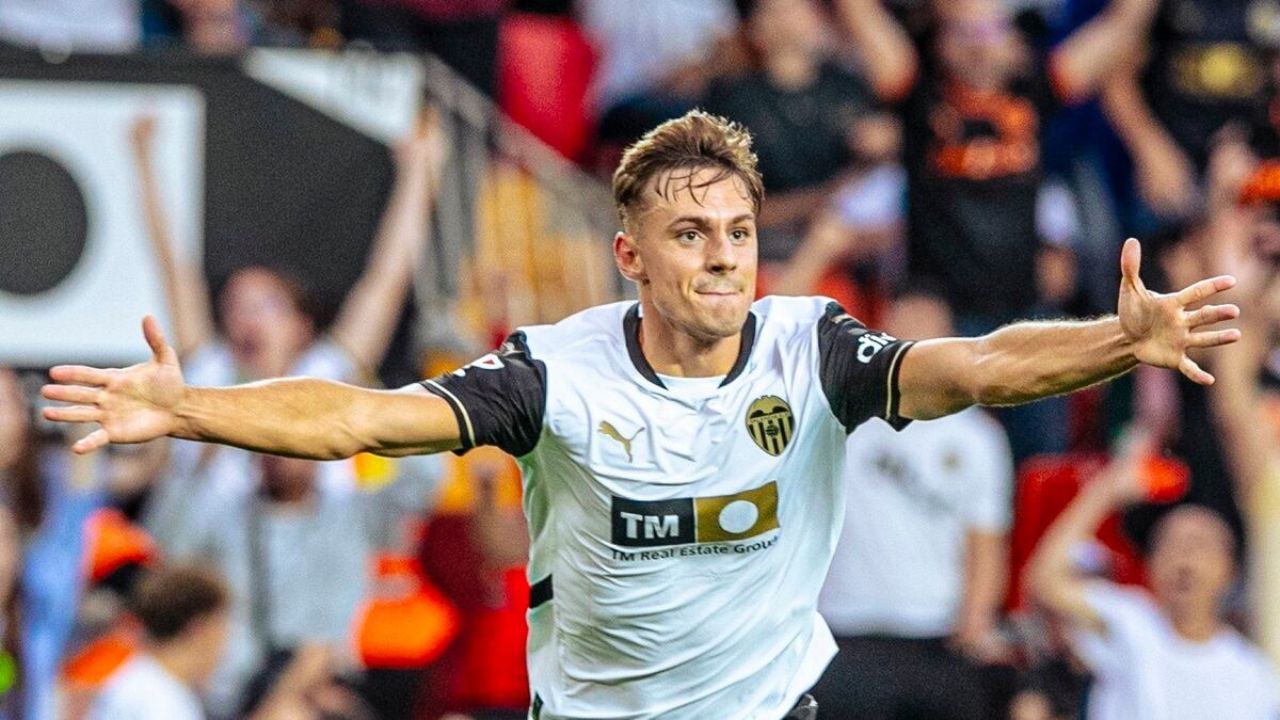 El Sporting avanza por el fichaje de Dani Gómez, pendiente del Zaragoza ...