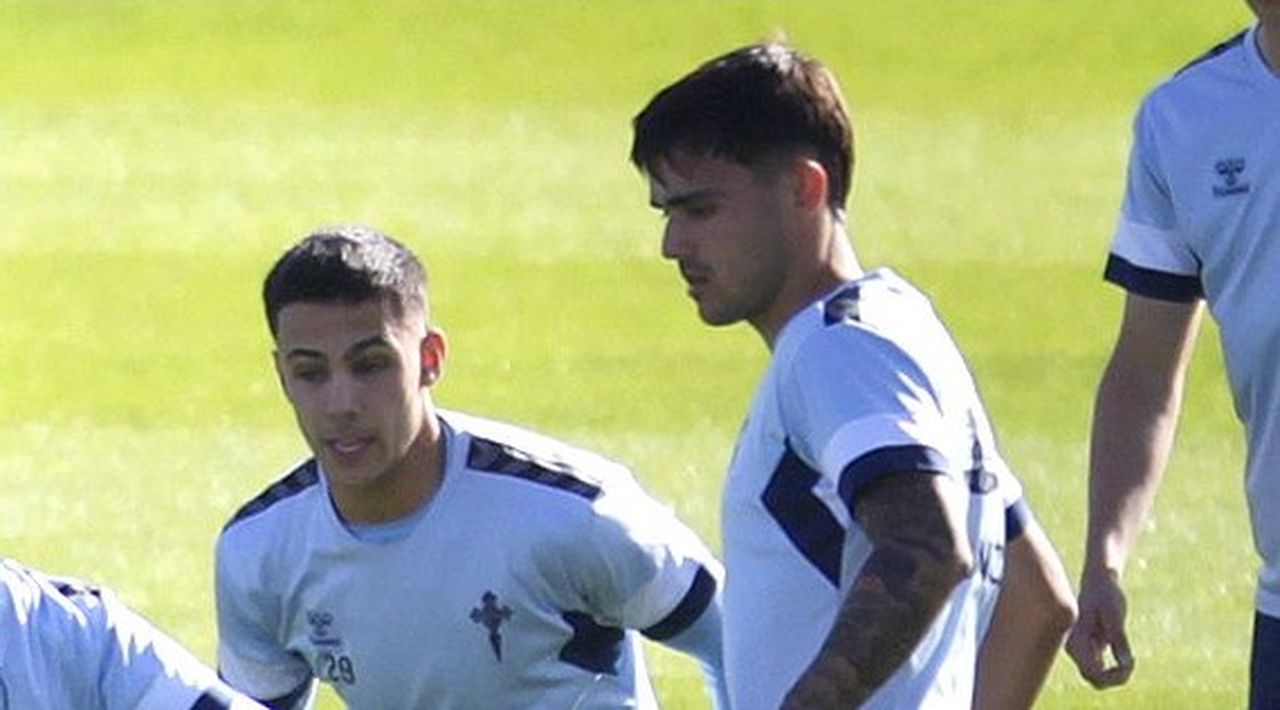 Miguel Román, novedad en la sesión del Celta de este martes