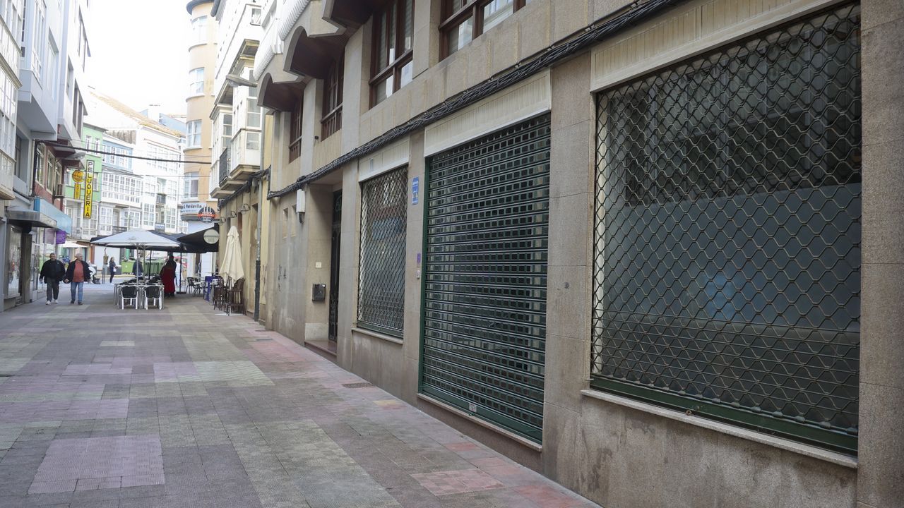 Denuncian que se cuelan en su taller de costura para robarles: «Tenemos ...